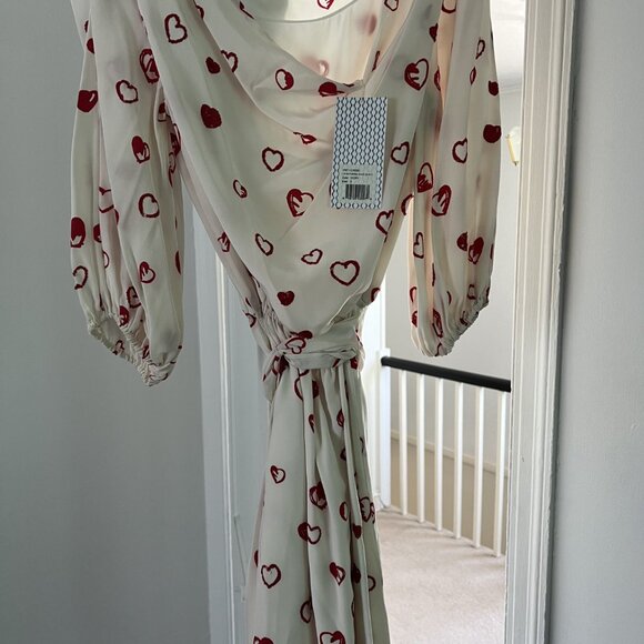 Halston Heritage | Dresses | Halston Heritage White Wred Sequin Heart ...